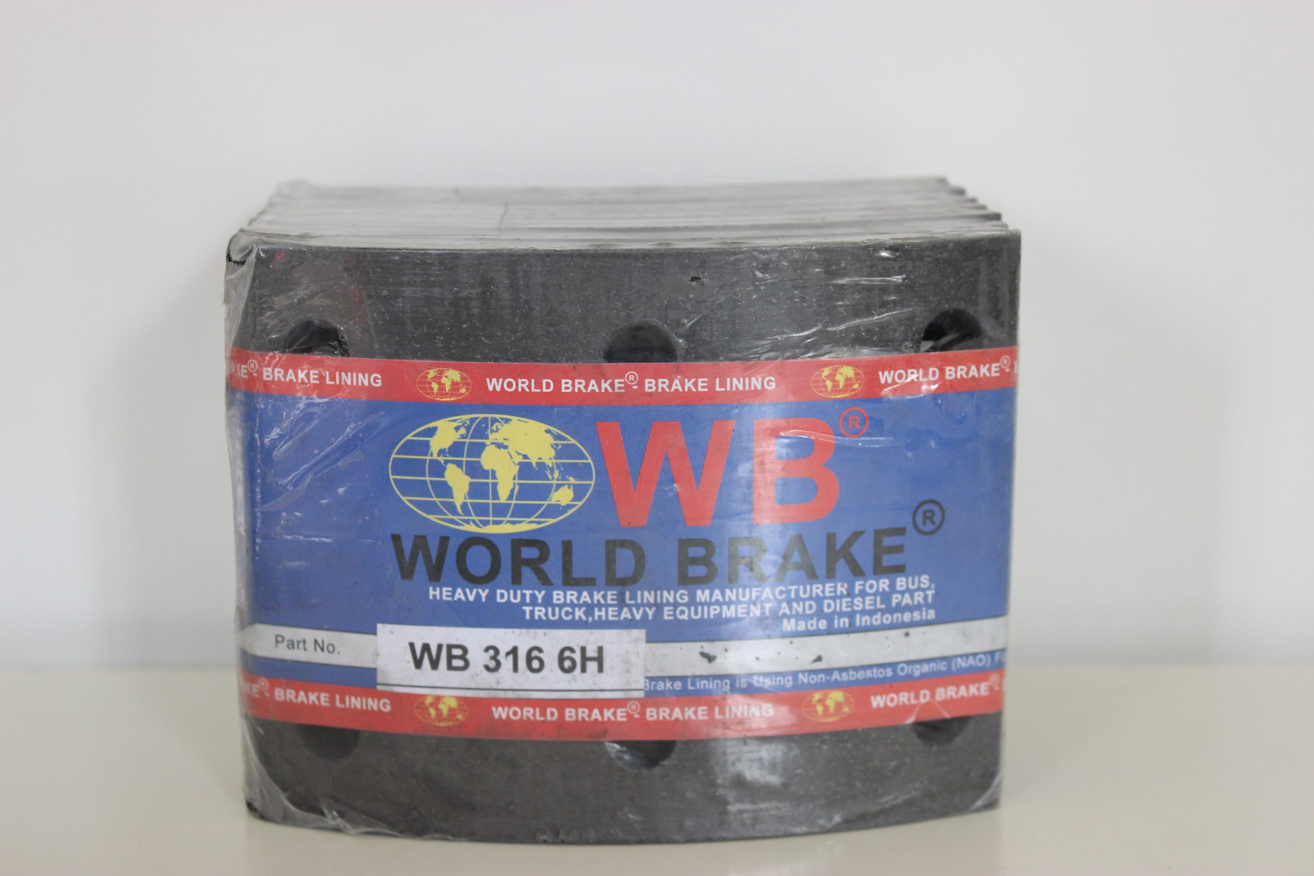 World Brake - Brake Lining Set - Suits Nissan UD CMA, CMB, CMF, MK, MKA ...